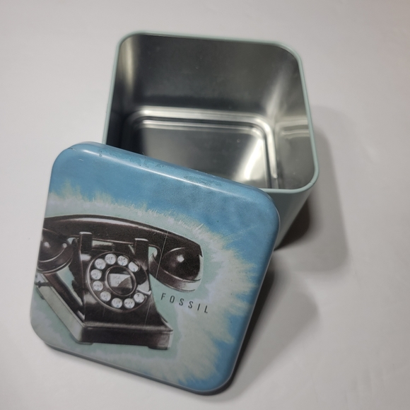 Fossil | Accessories | Collectible Fossil Tin Empty Box Old Rotary ...